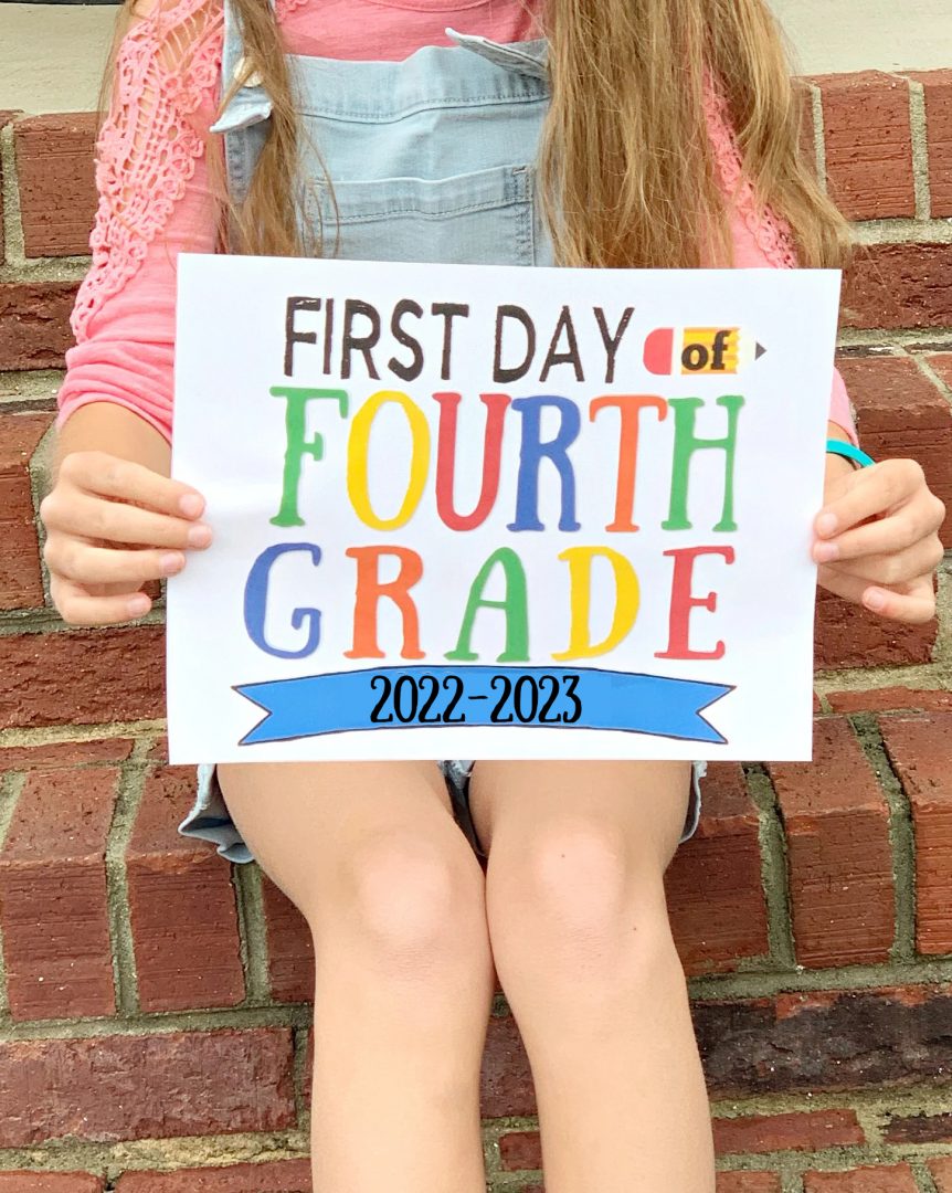 Cute Free First Day of School Sign 2022-2023 - Keeping Life Sane